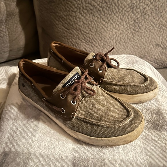 Sperry | Shoes | Sperry Tan And Brown Boat Shoes With Moccasin Toe ...